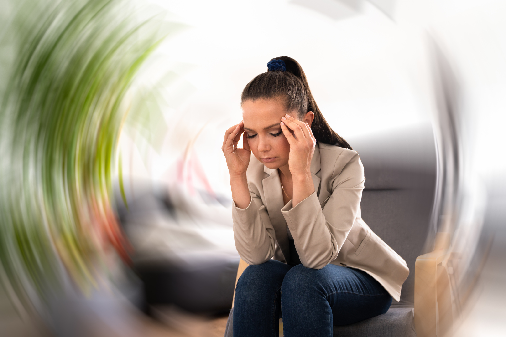 CAUSES AND TREATMENTS OF DIZZINESS AND VERTIGO